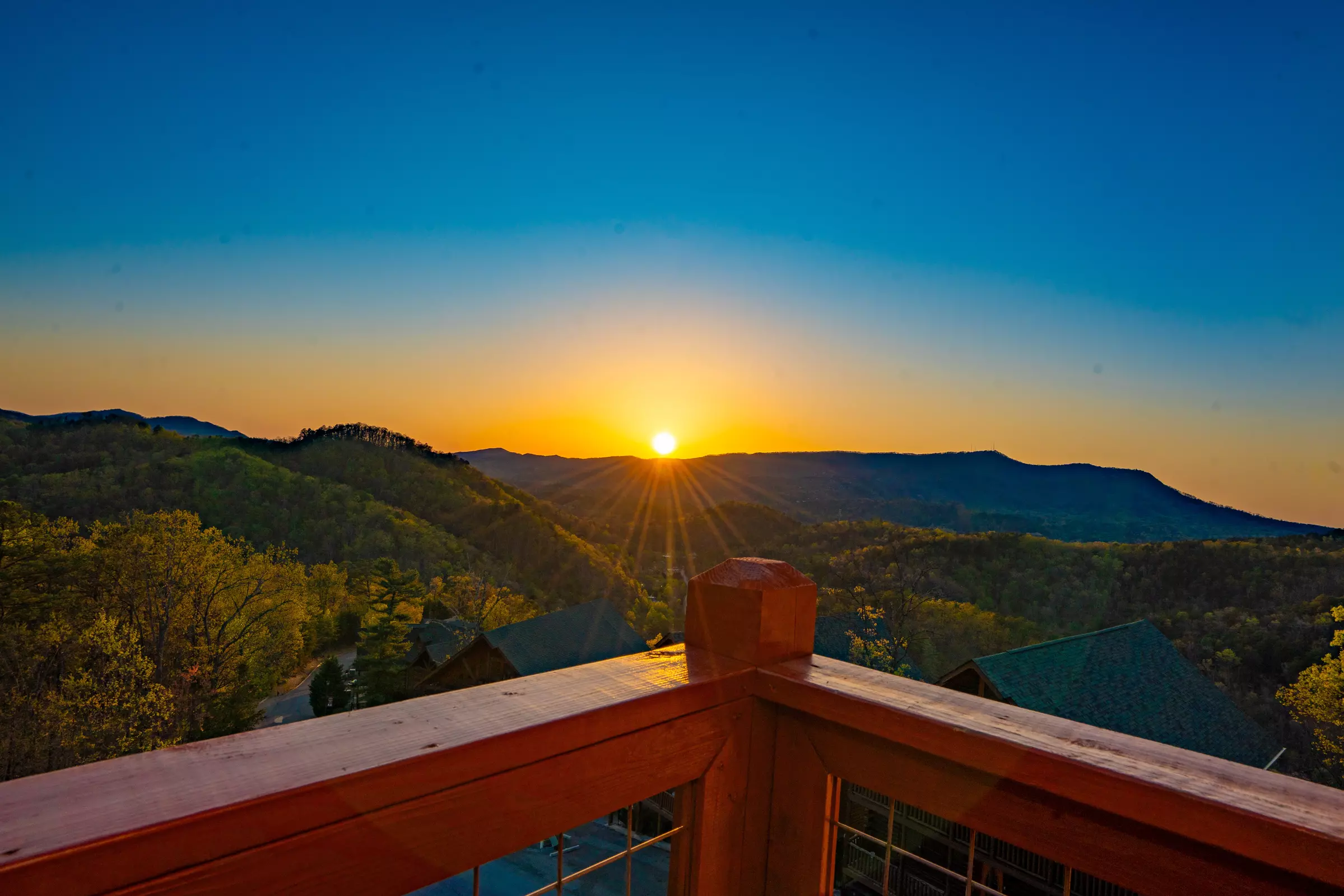 Amazing Adventure Lodge - 7 Bedroom Sevierville Cabin Rental