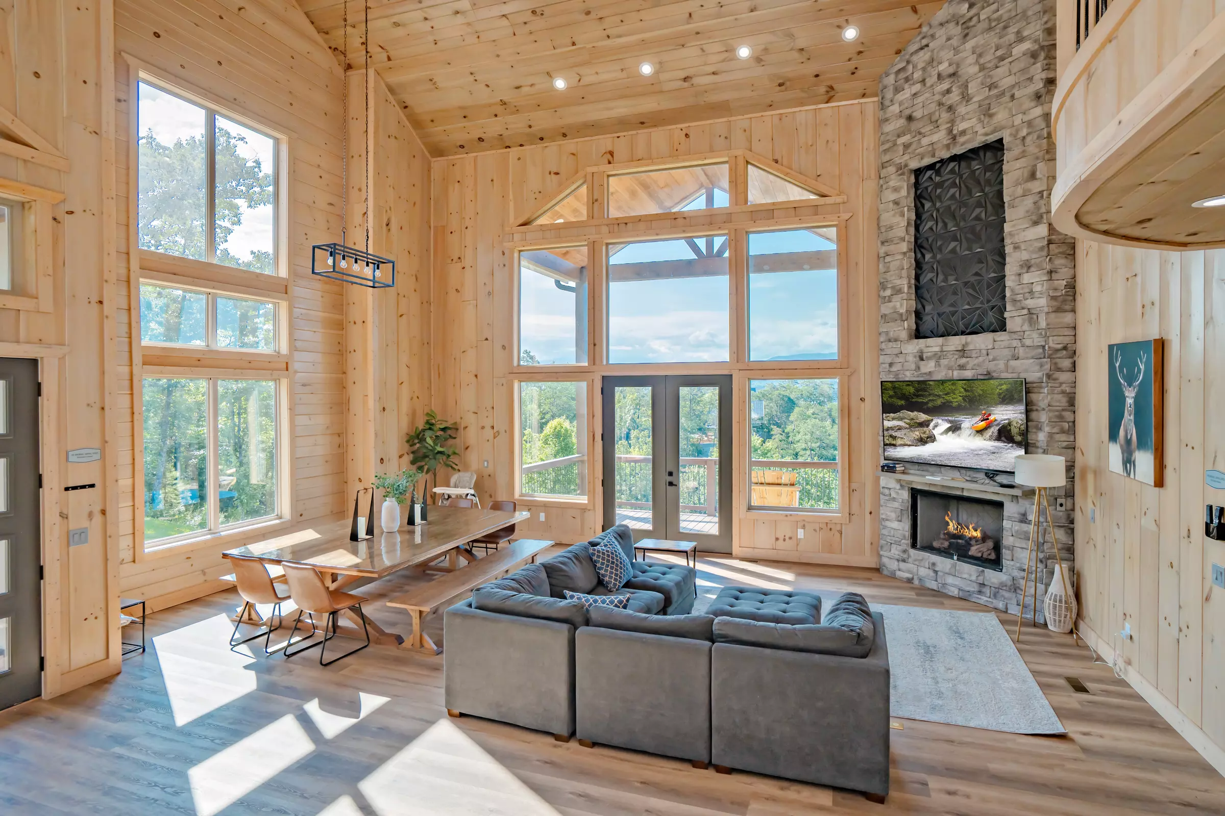 Casa Bella - 7 Bedroom Sevierville Cabin Rental